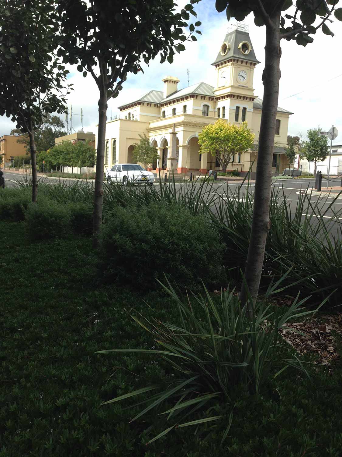 Tenterfield Town Centre - John Mongard Landscape Architects